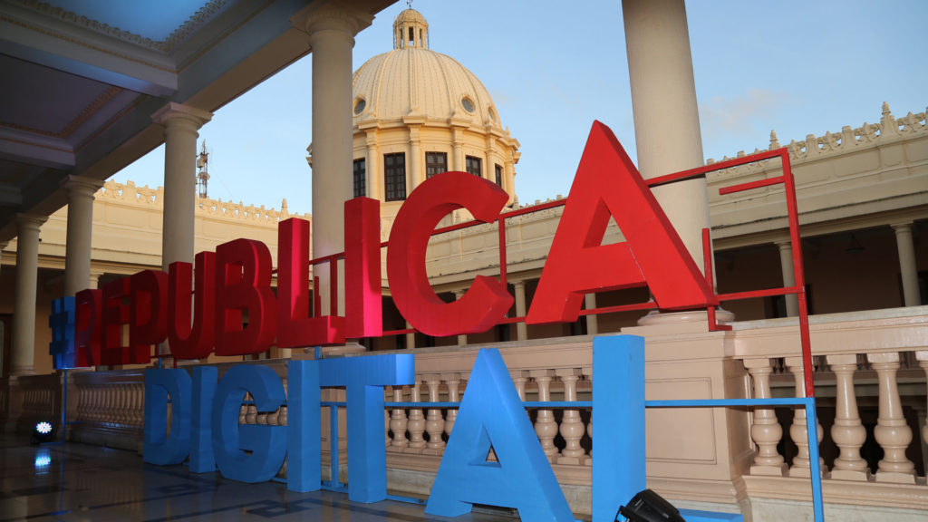 Valoran como positivo lanzamiento de Servicios en Línea de República ...