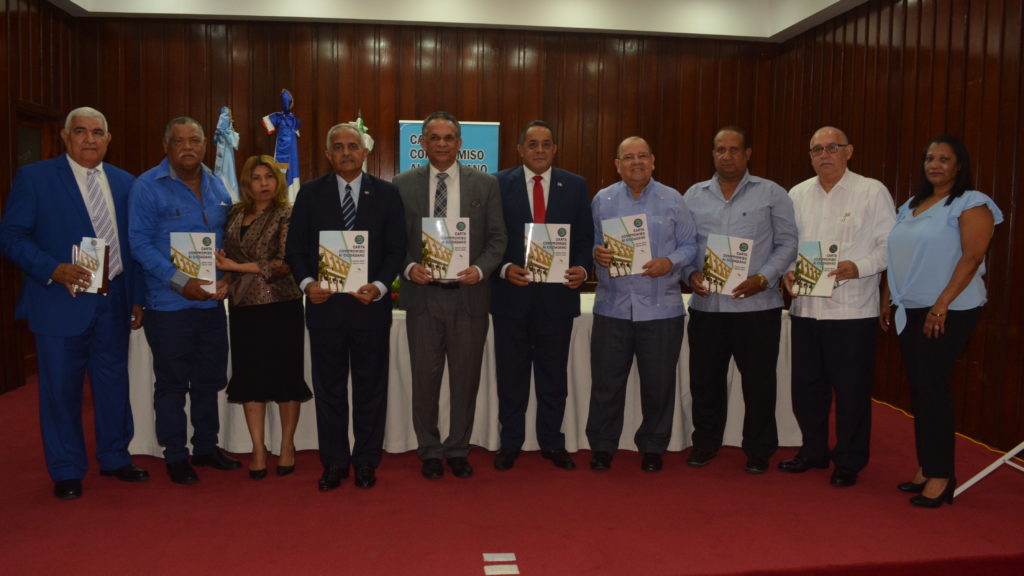 IAD presenta Carta Compromiso al Ciudadano